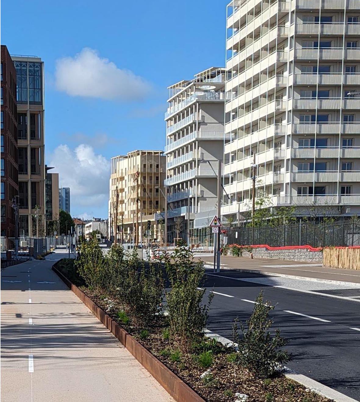 BONNA SABLA partenaire industriel de VERTUO pour les modules de végétalisation qui stockent l ...